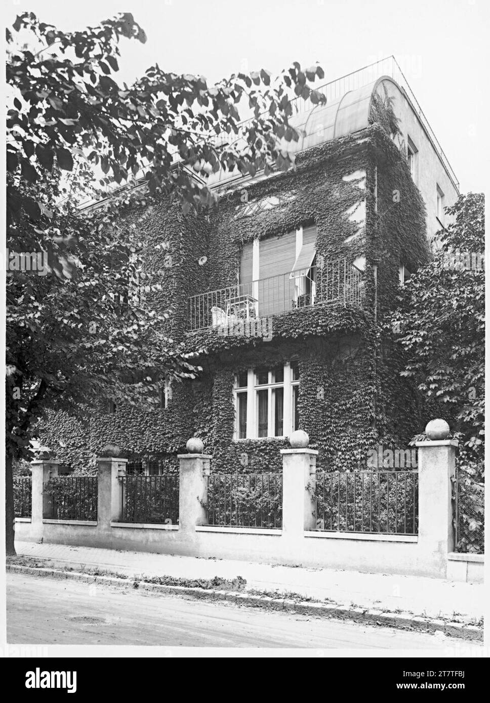 Martin Gerlach jun. House Karl and Hilda Strasser (conversion and ...