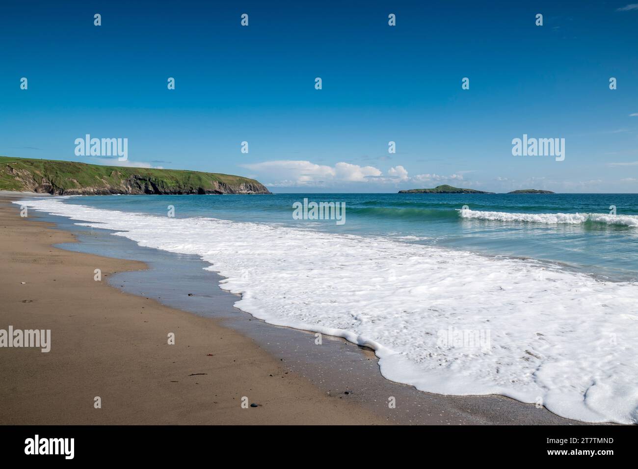 Aberdaron beach in Gwynedd on the Lleyn Peninsula North Wales with the ...