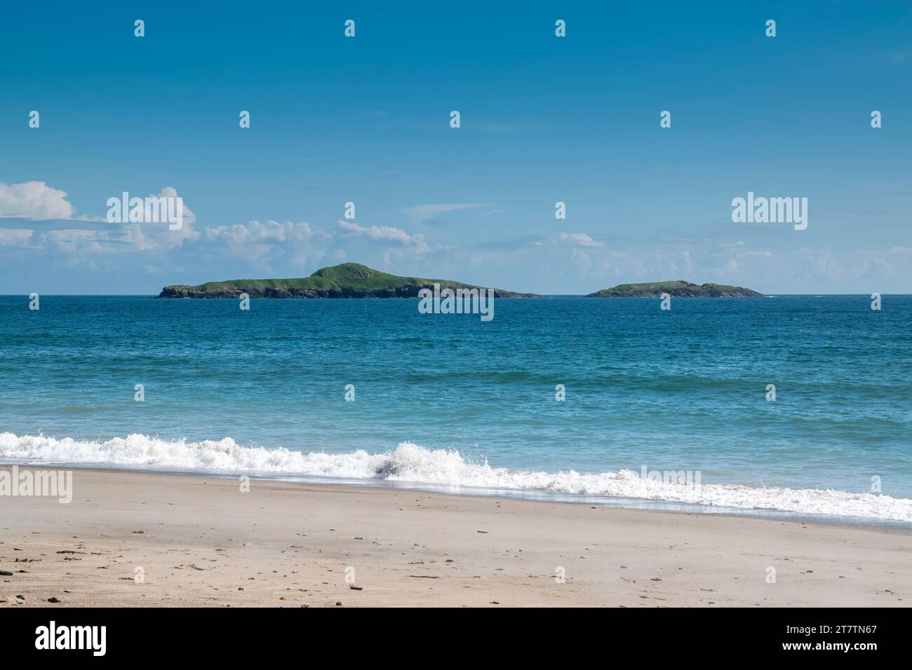 Aberdaron beach in Gwynedd on the Lleyn Peninsula North Wales with the ...