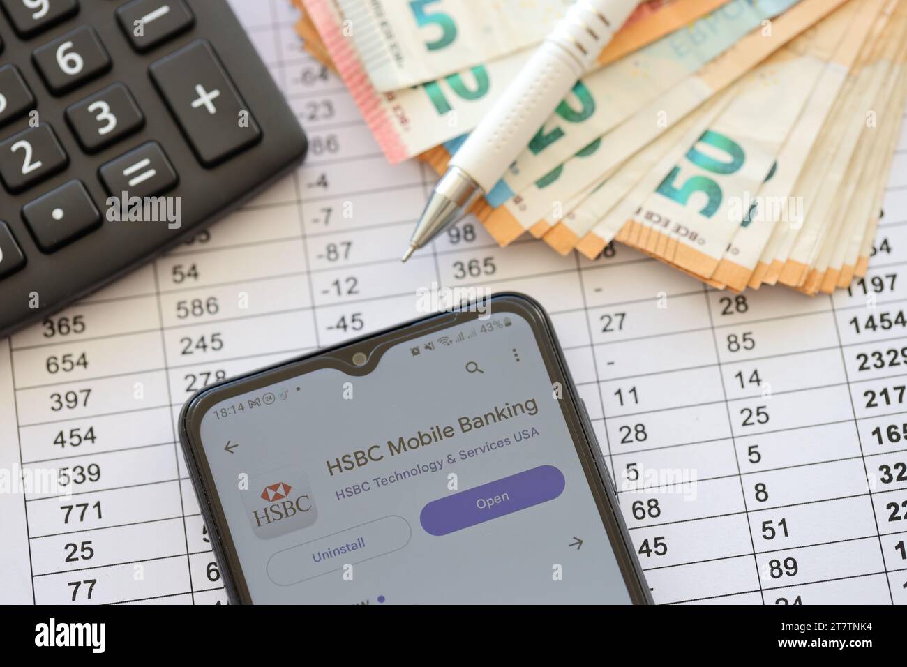 Hsbc app logo hi-res stock photography and images - Alamy