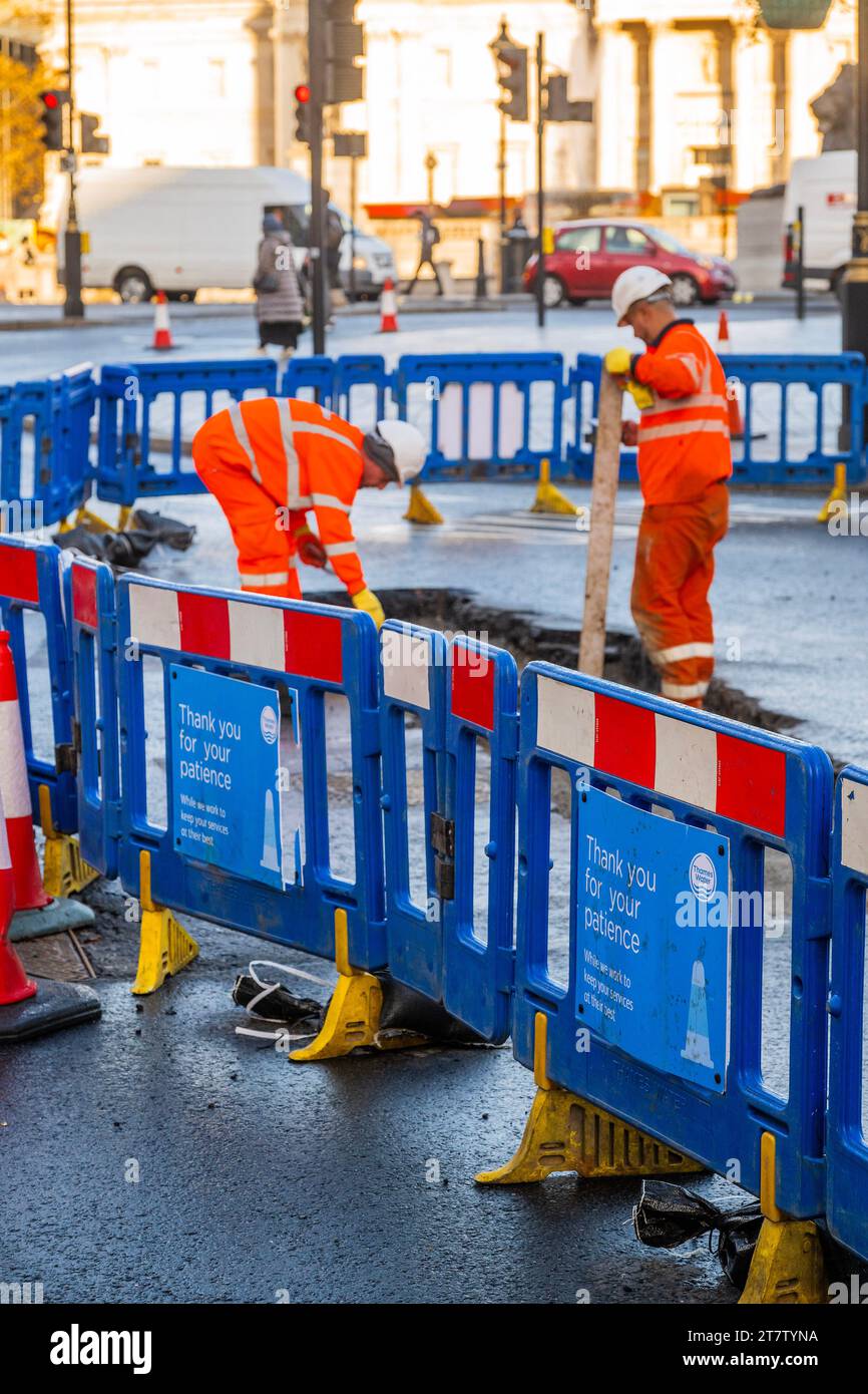 London, UK. 17th Nov, 2023. Thames Water block trafalgar square ...