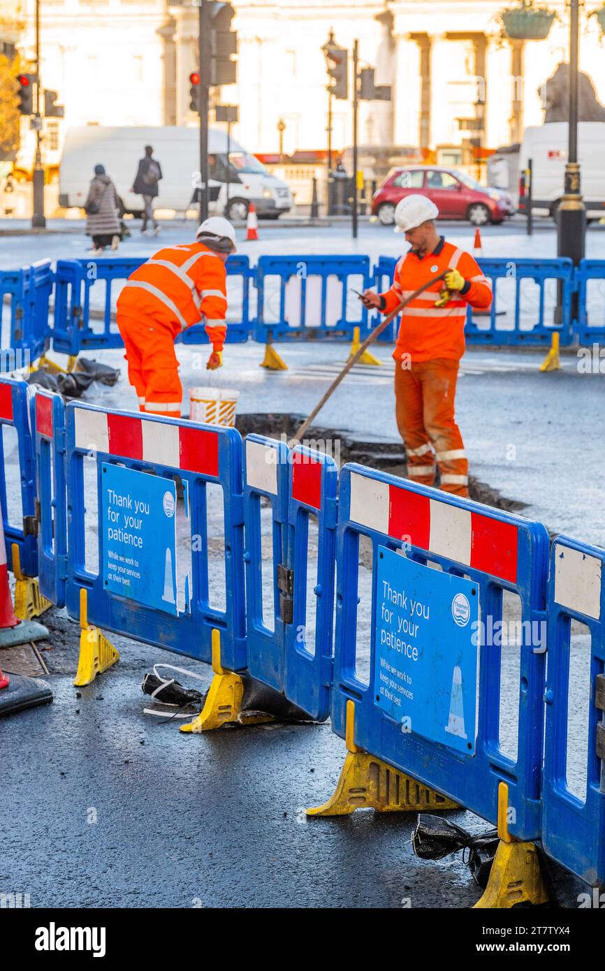 London, UK. 17th Nov, 2023. Thames Water block trafalgar square ...