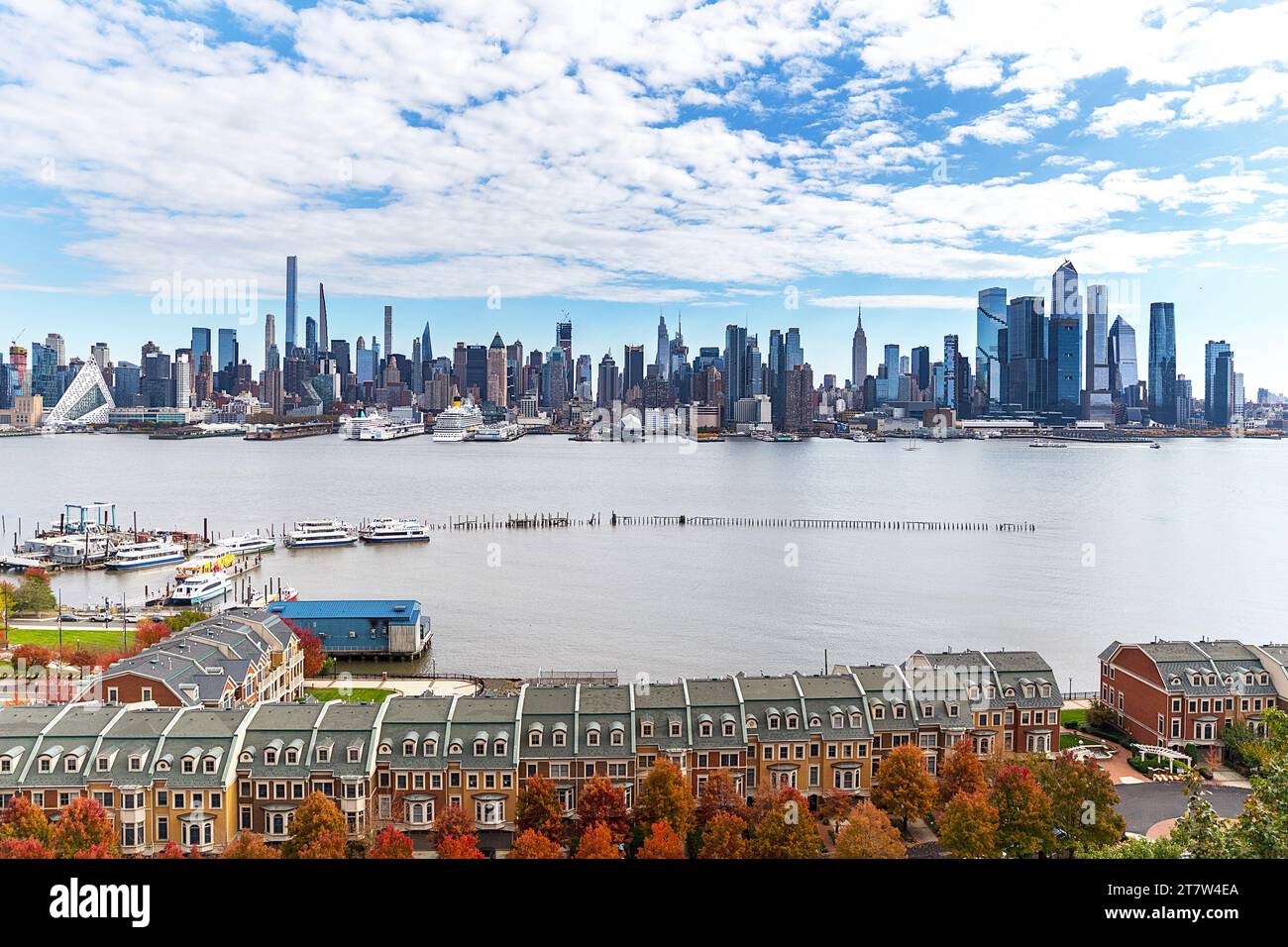 New york west side riverfront hi-res stock photography and images - Alamy