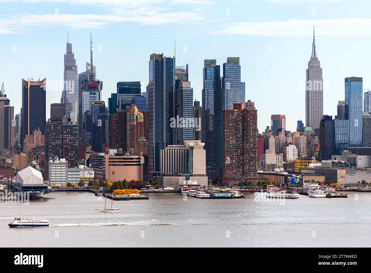 New york west side riverfront hi-res stock photography and images - Alamy