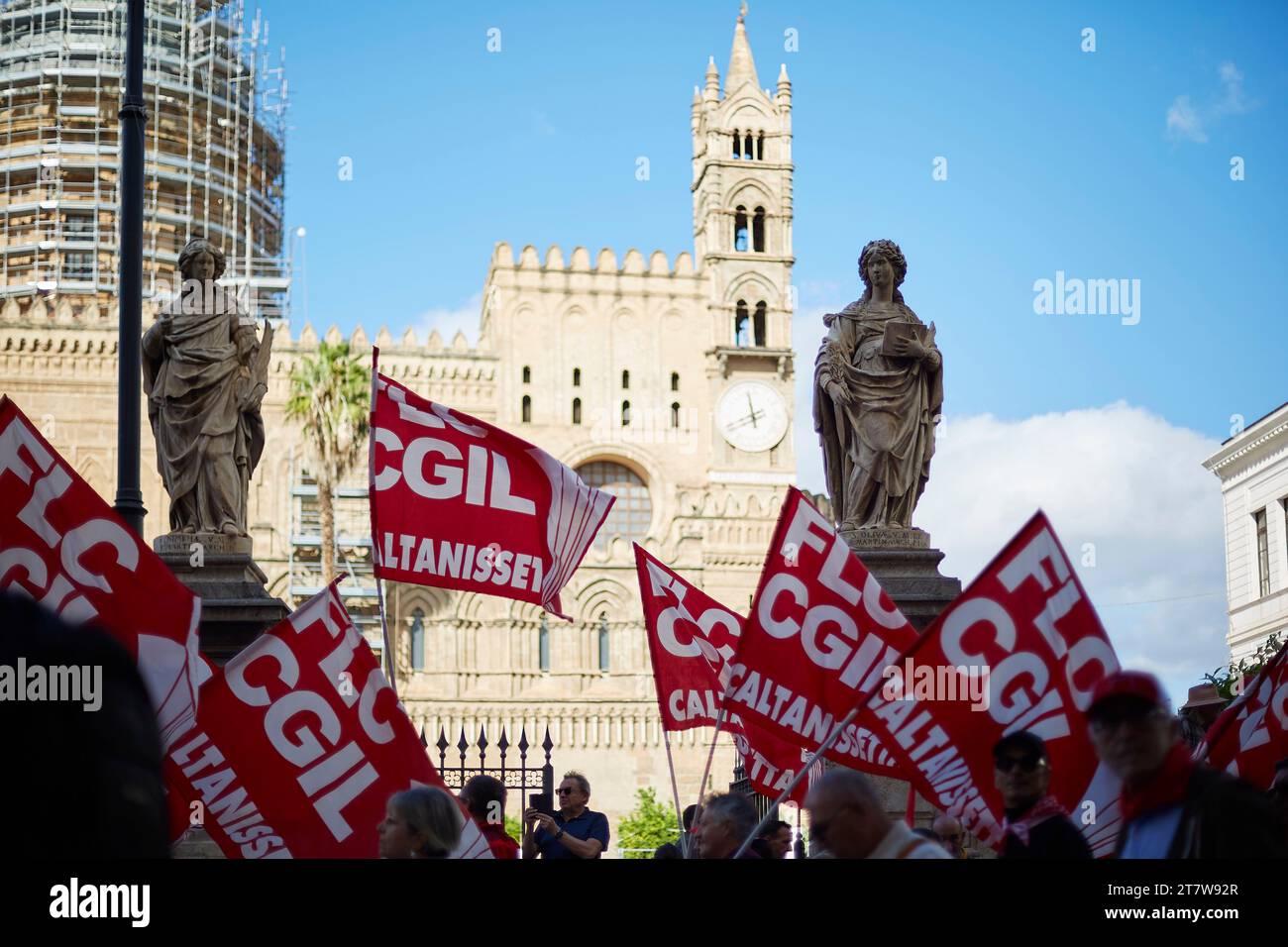 Palermo, Sicily, Italy. 17th Nov, 2023. Palermo joined the general ...