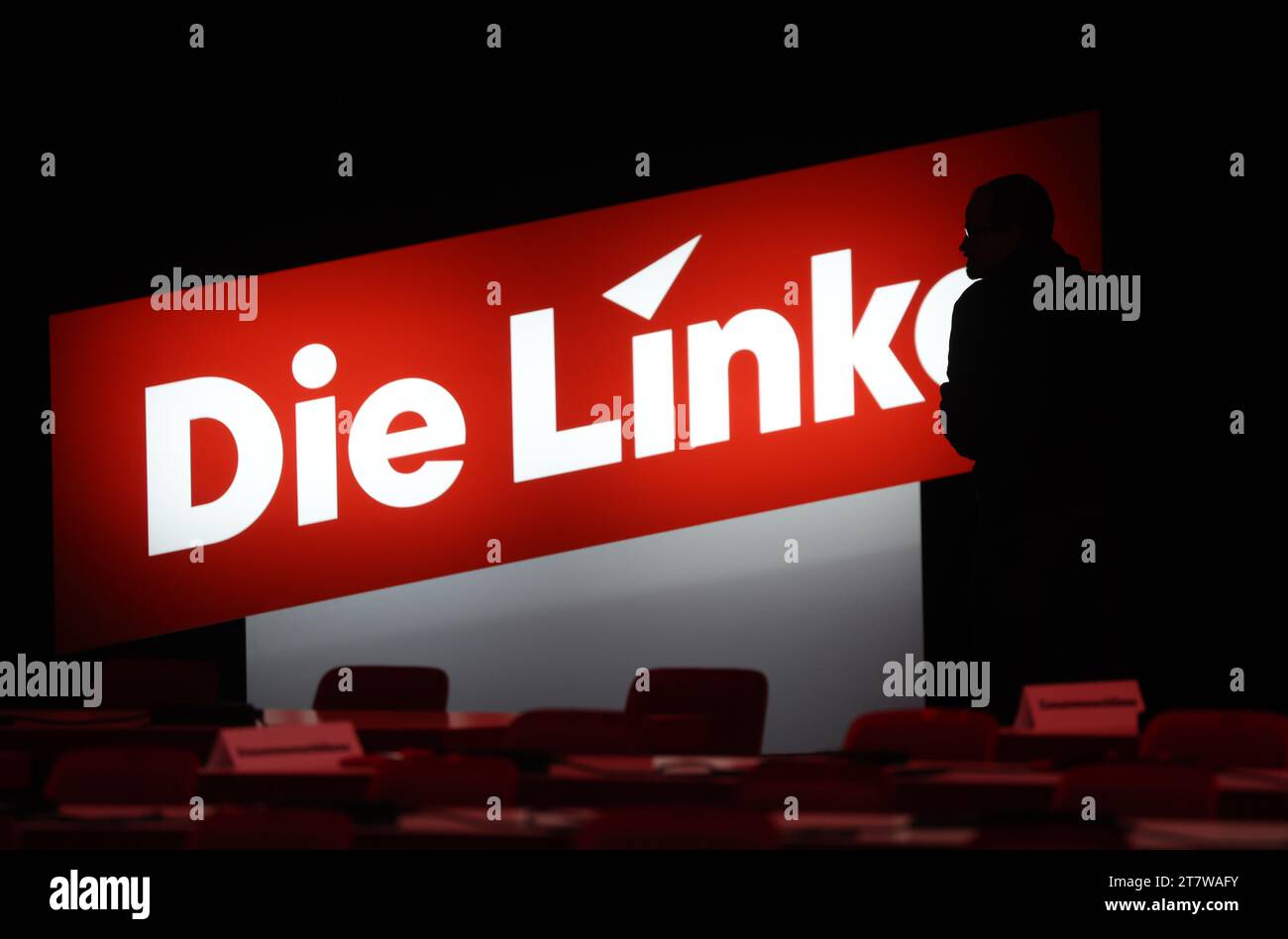 Die linke logo hi-res stock photography and images - Alamy
