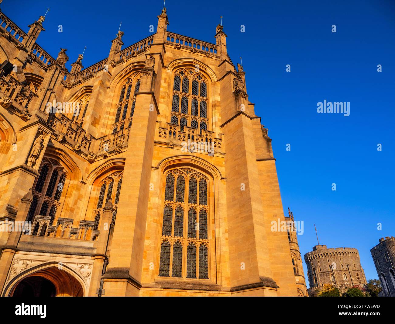 Evening Sunlight Hitting St Georges Chapel, Windsor Castle, Windsor ...