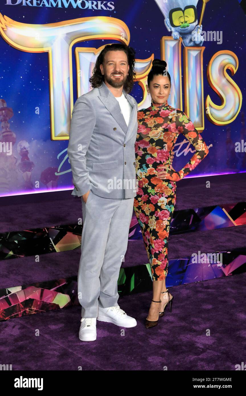 JC Chasez mit Freundin Jennifer HuYoung beim Special Screening des ...