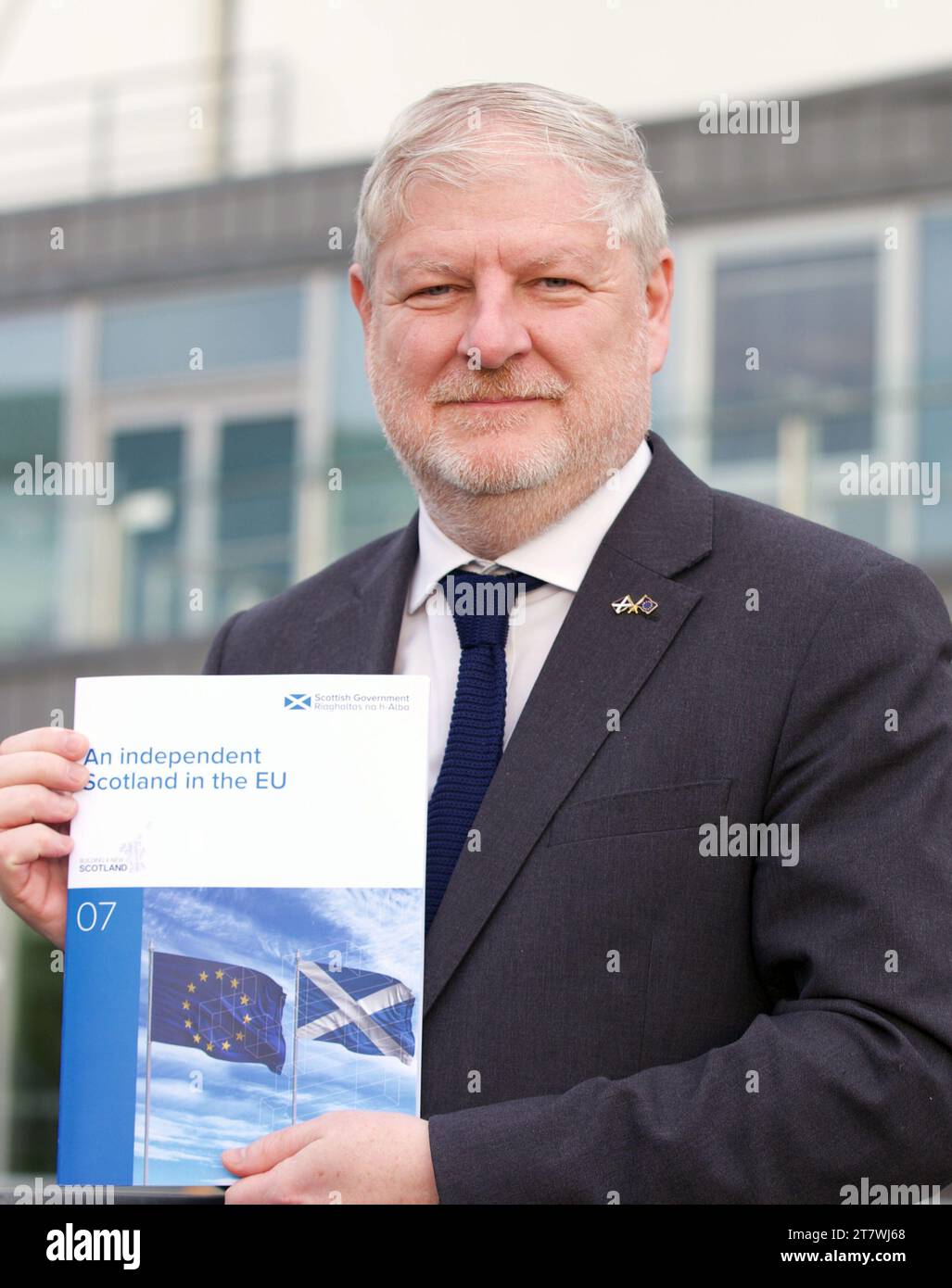 Angus robertson hi-res stock photography and images - Alamy