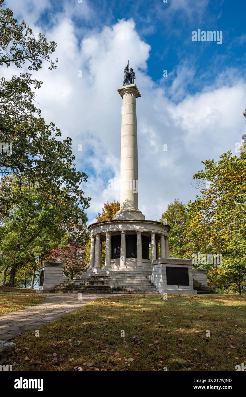 Confederate and Union Soldiers Shake Hands atop New York Peace Monument ...