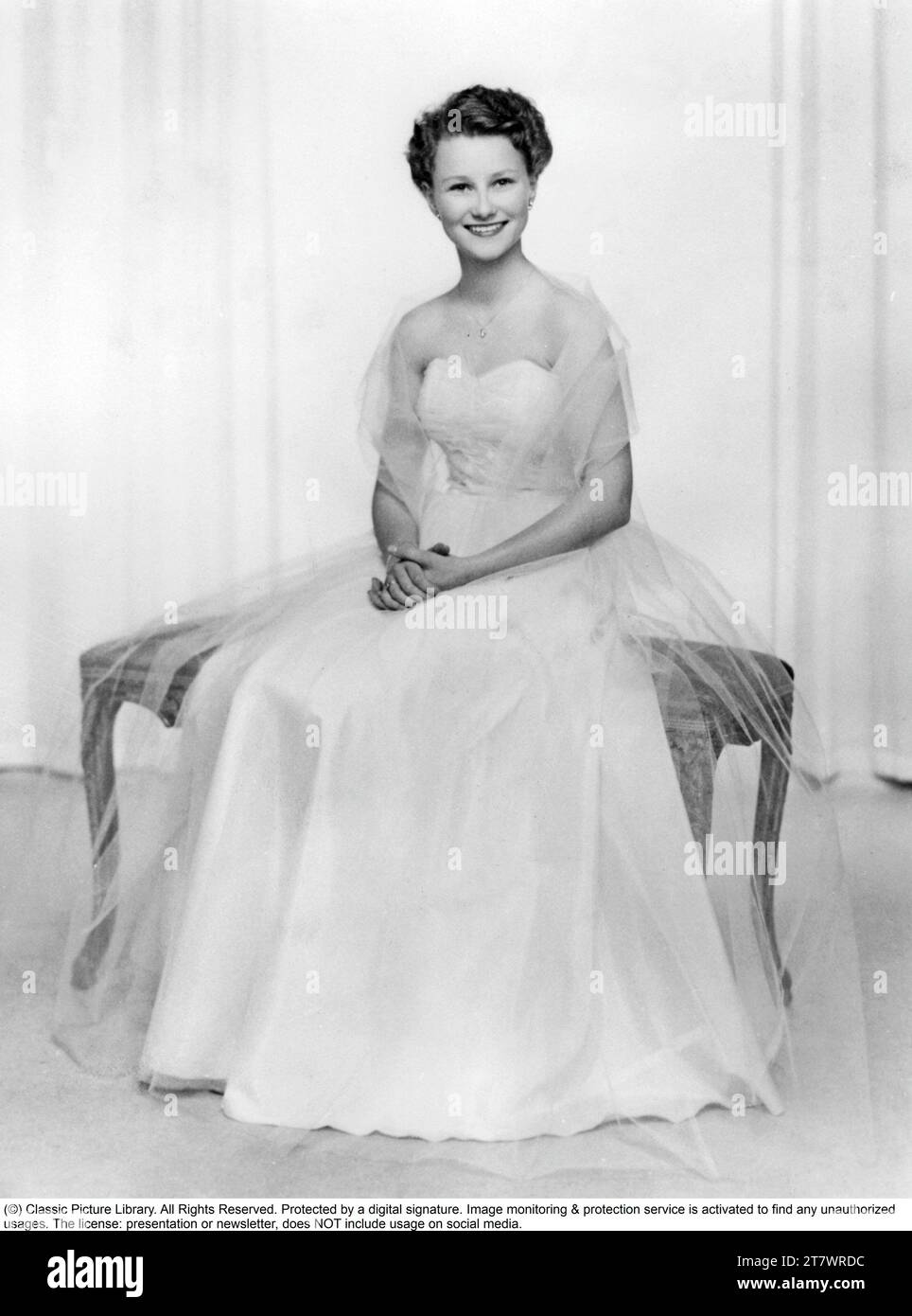 Queen Sonja of Norway. The merchant's daughter Sonja Haraldsen married ...