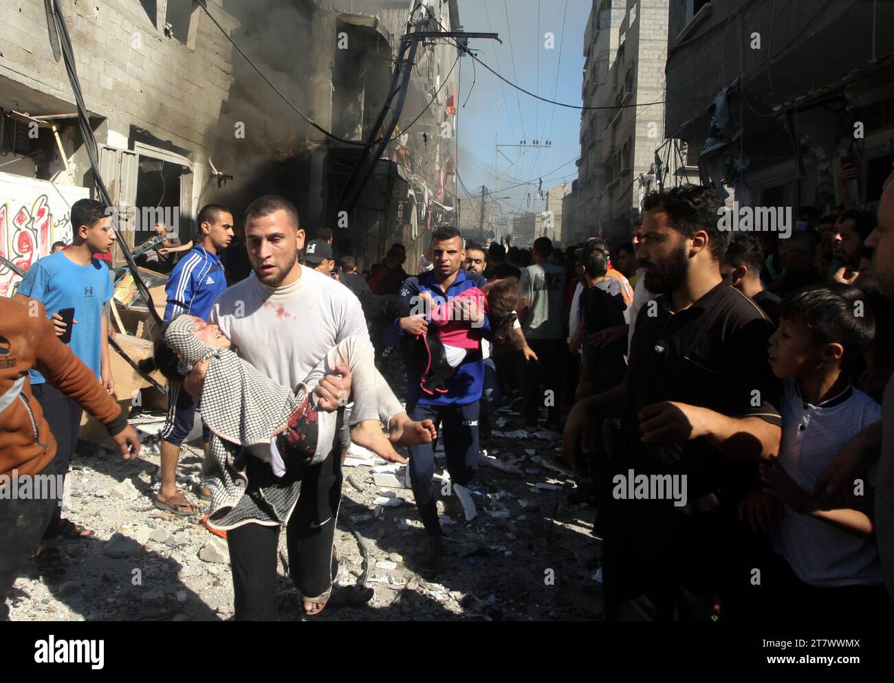 000 dead children hi-res stock photography and images - Alamy