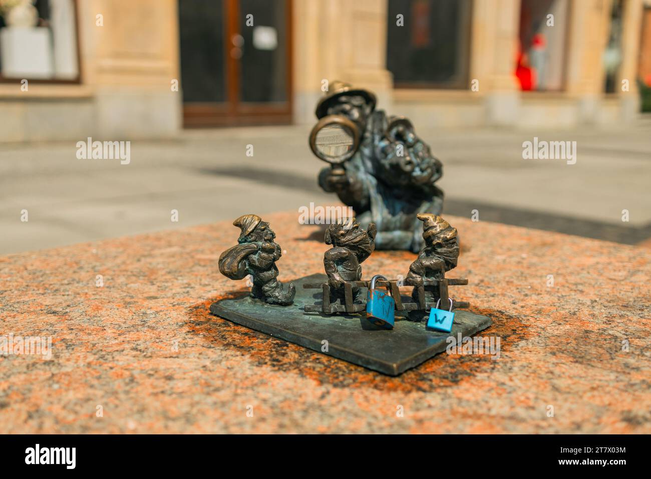 Small dwarf statue on the market square in Wroclaw Stock Photo - Alamy