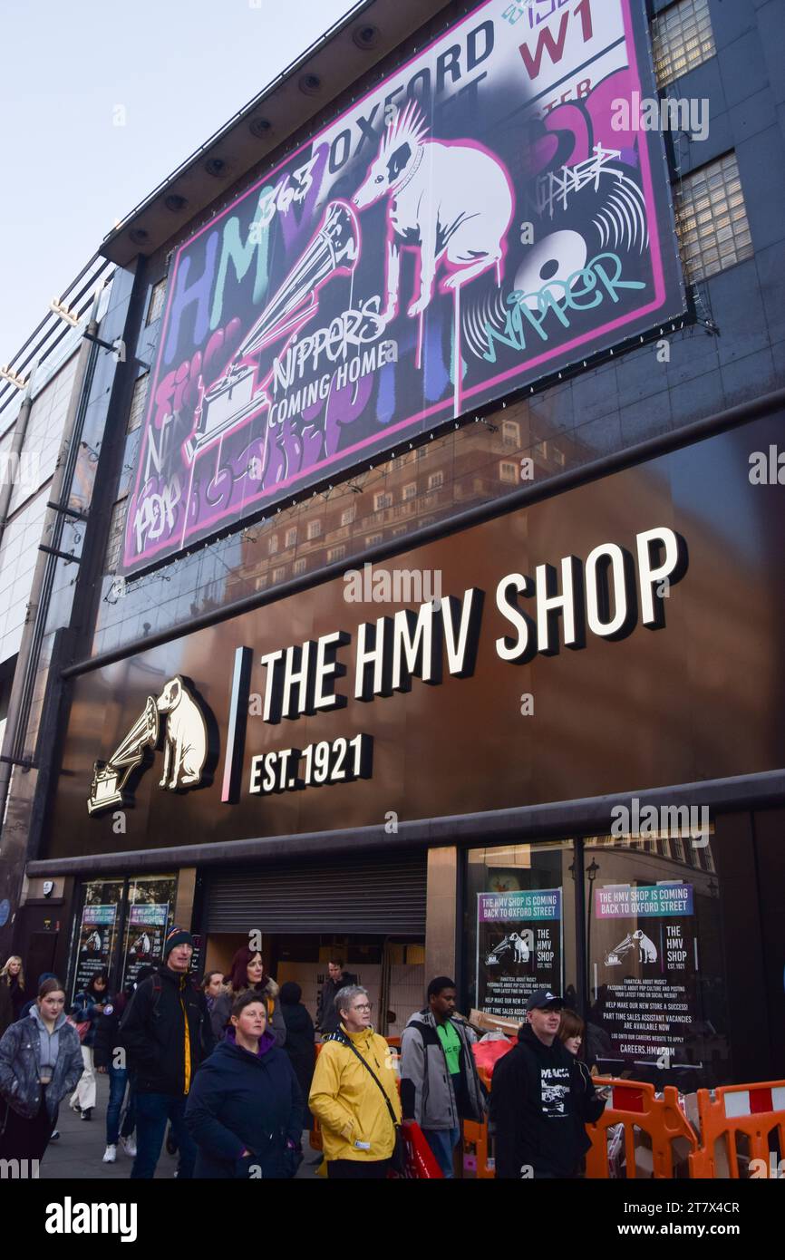 London, England, UK. 17th Nov, 2023. The famous logo is unveiled as ...