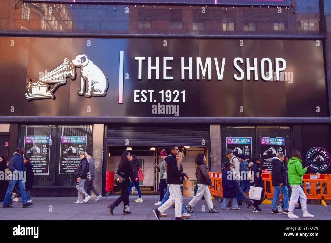London, England, UK. 17th Nov, 2023. The famous logo is unveiled as ...