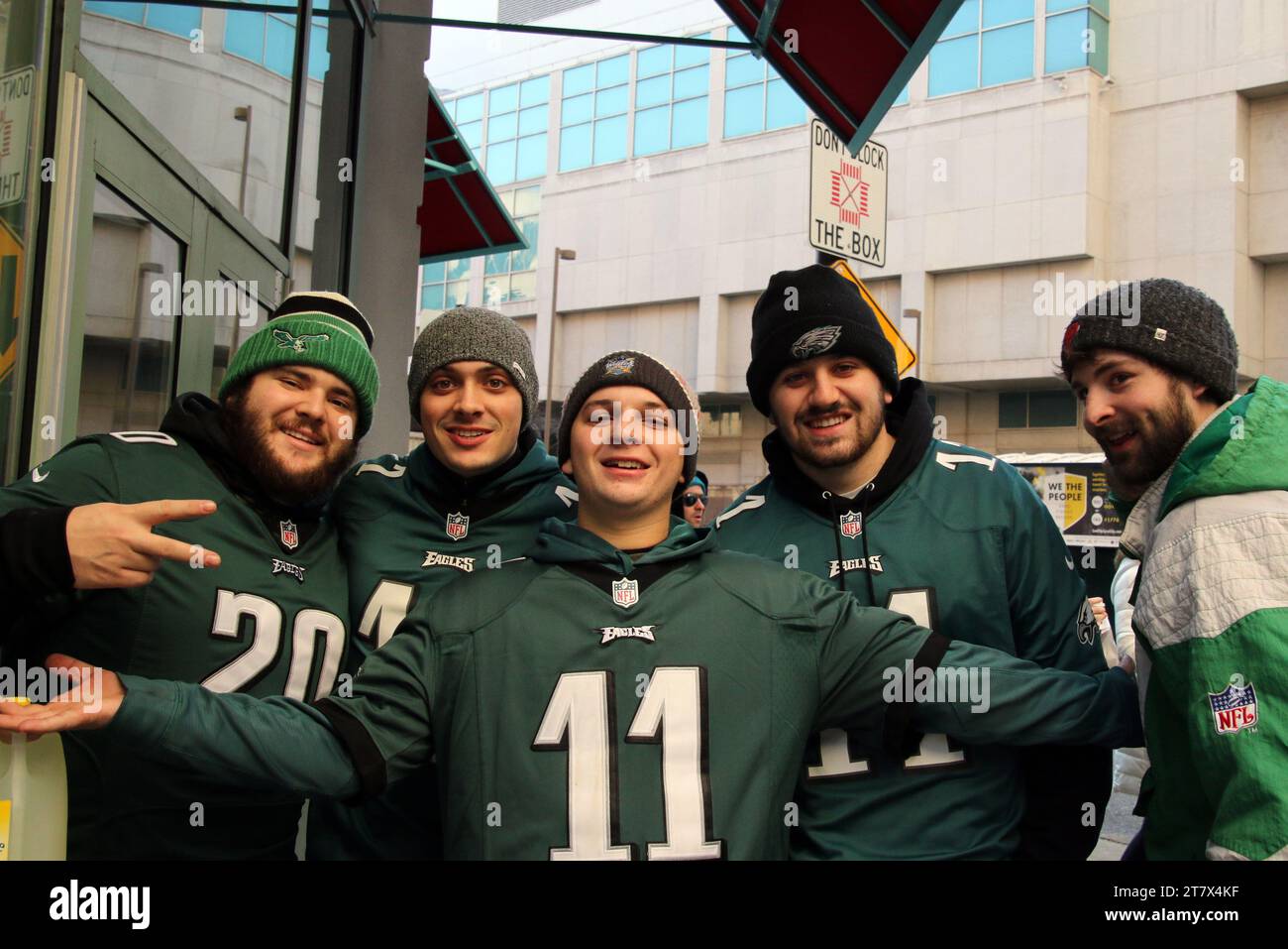 Eagles football hi-res stock photography and images - Alamy