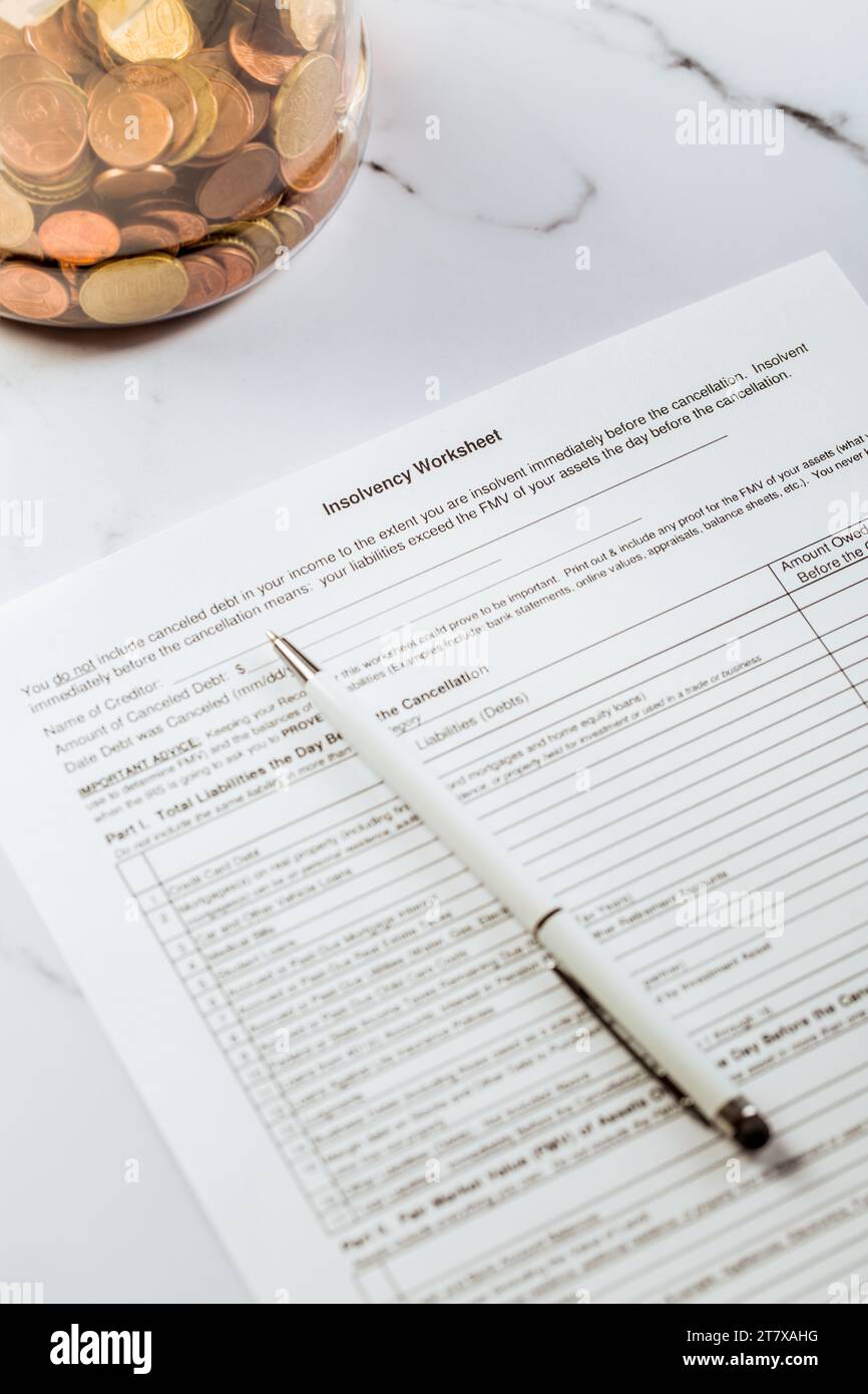 Bankruptcy trouble hi-res stock photography and images - Alamy