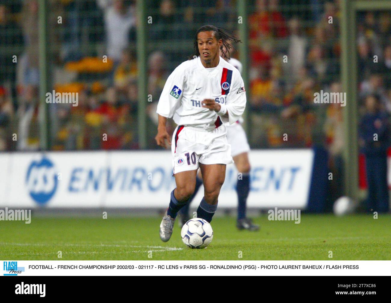 Ronaldinho psg hi-res stock photography and images - Alamy