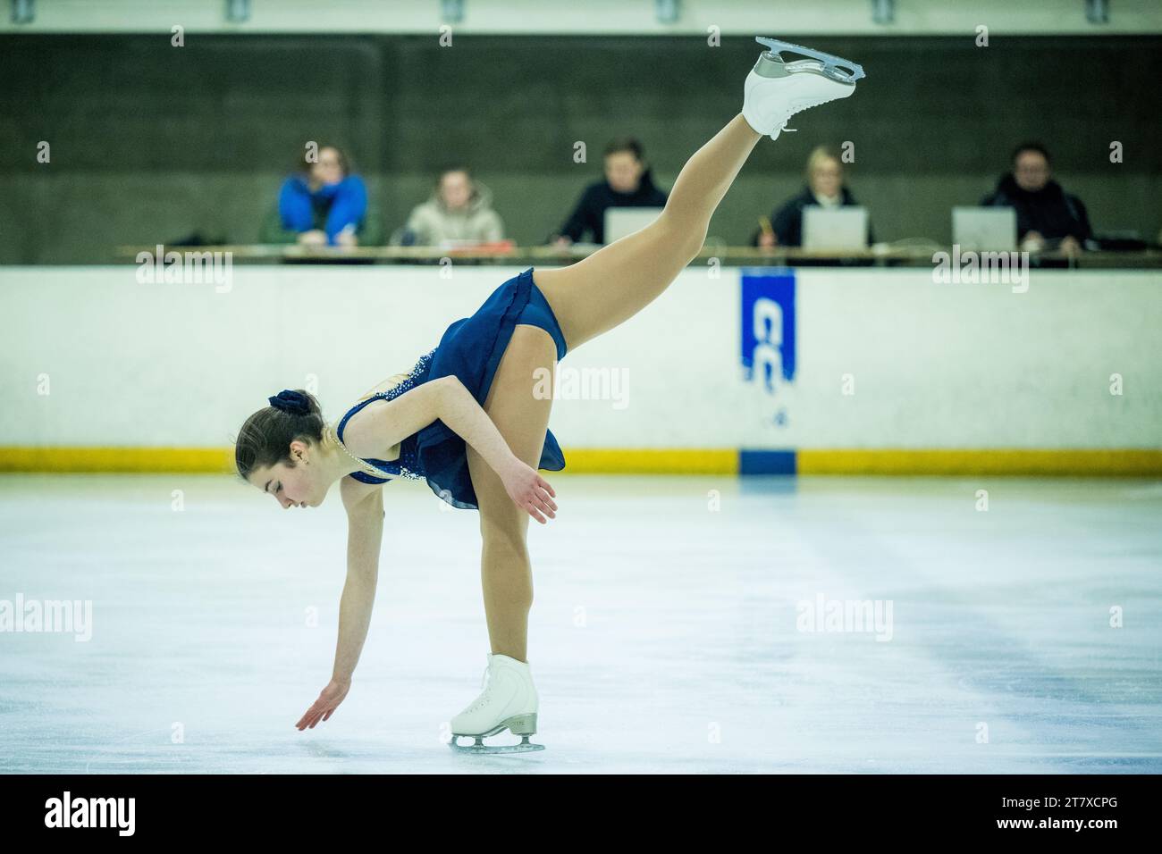 Figuurschaatsen hi-res stock photography and images - Alamy