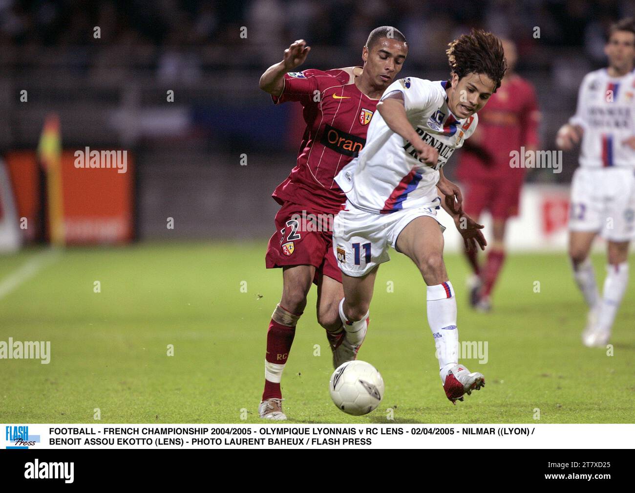 FOOTBALL - FRENCH CHAMPIONSHIP 2004/2005 - OLYMPIQUE LYONNAIS v RC LENS - 02/04/2005 - NILMAR ...