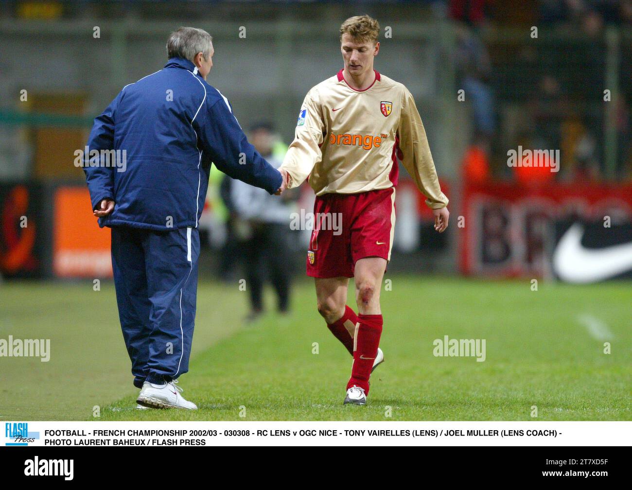 FOOTBALL - FRENCH CHAMPIONSHIP 2002/03 - 030308 - RC LENS v OGC NICE ...