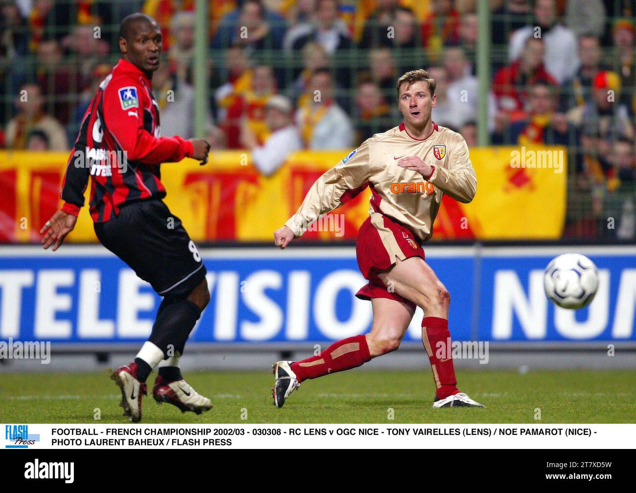 FOOTBALL - FRENCH CHAMPIONSHIP 2002/03 - 030308 - RC LENS v OGC NICE ...