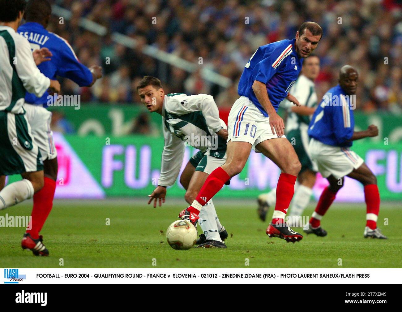 Euro 2004 zidane hi-res stock photography and images - Alamy