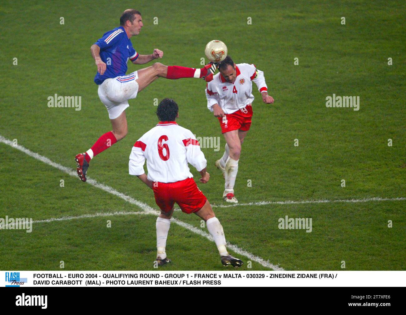 Zinedine zidane france 2003 hi-res stock photography and images - Alamy