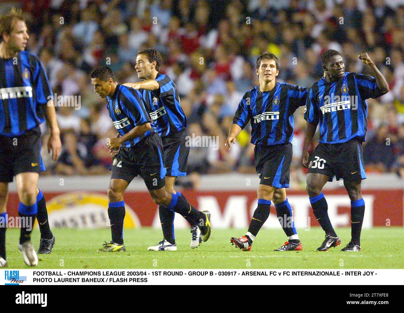 Arsenal 2003 04 hi-res stock photography and images - Alamy