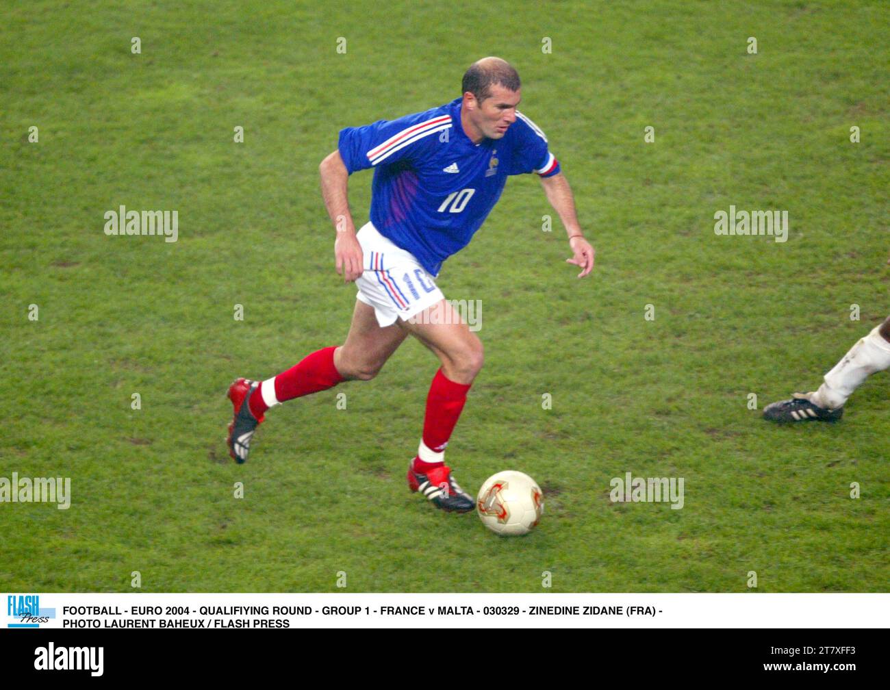 Euro 2004 zidane hi-res stock photography and images - Alamy