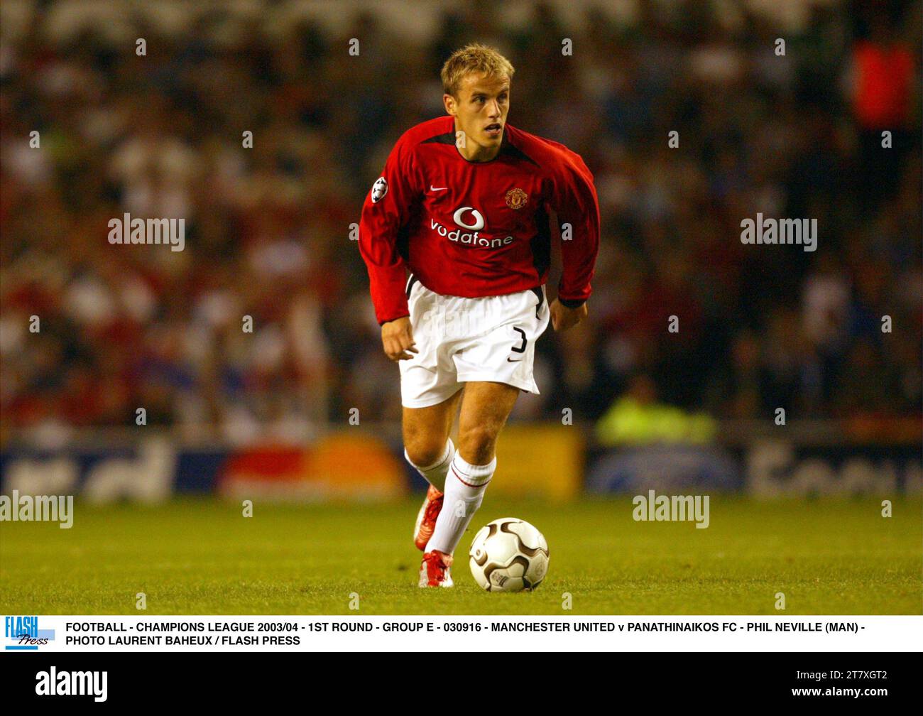 Manchester united 2003 champions league hi-res stock photography and ...