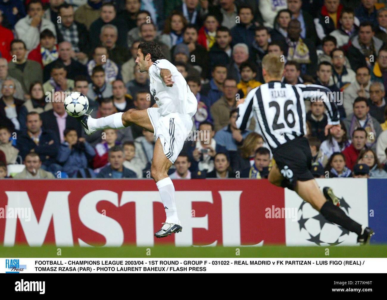 Luis figo 2004 hi-res stock photography and images - Alamy