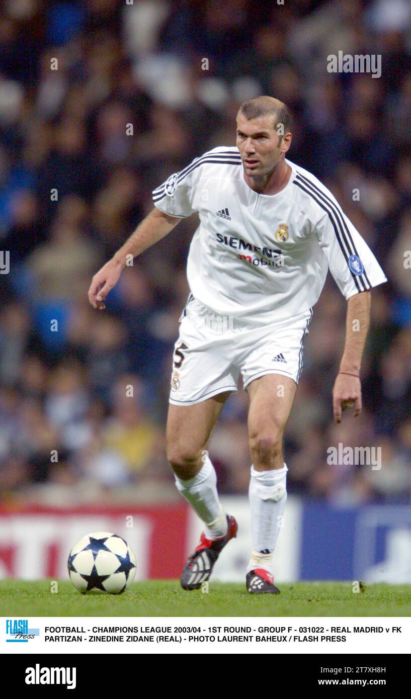 Zinedine zidane real madrid 2003 hi-res stock photography and images ...