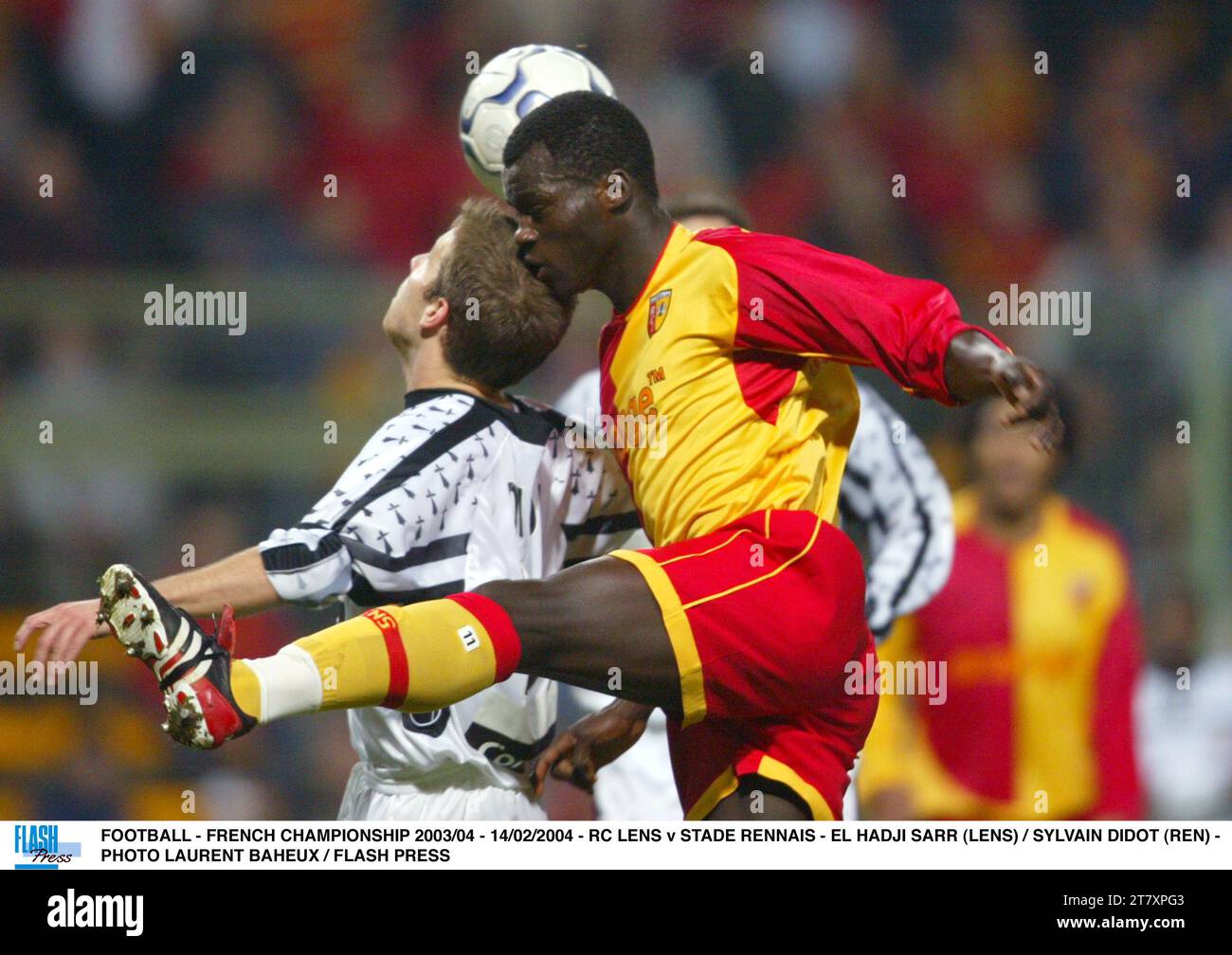 FOOTBALL - FRENCH CHAMPIONSHIP 2003/04 - 14/02/2004 - RC LENS v STADE ...