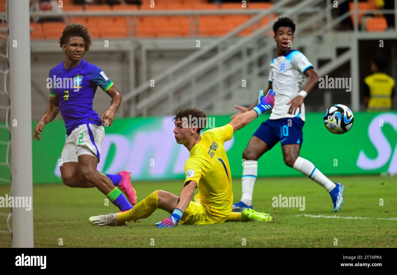 Jakarta, Indonesia. 17th Nov, 2023. England goalkeeper Tommy Setford (C ...