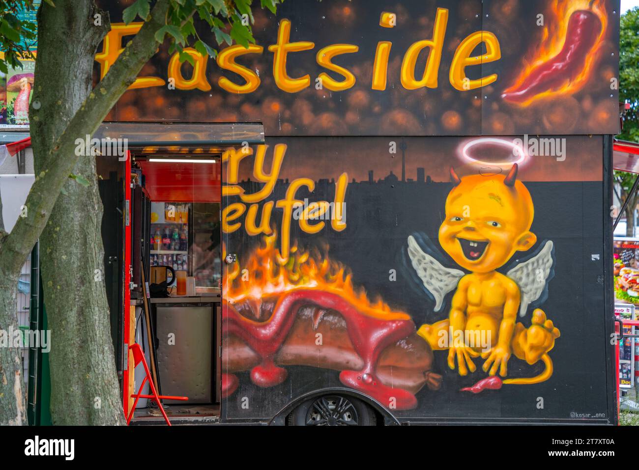 Colourful fast food outlet hi-res stock photography and images - Alamy