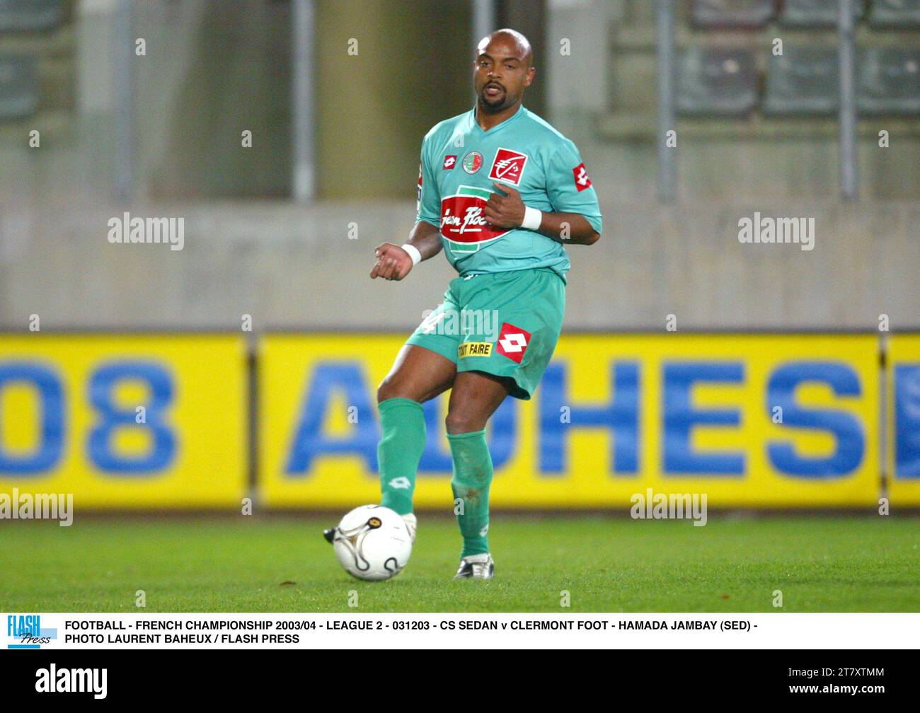 FOOTBALL - FRENCH CHAMPIONSHIP 2003/04 - LEAGUE 2 - 031203 - CS SEDAN v ...