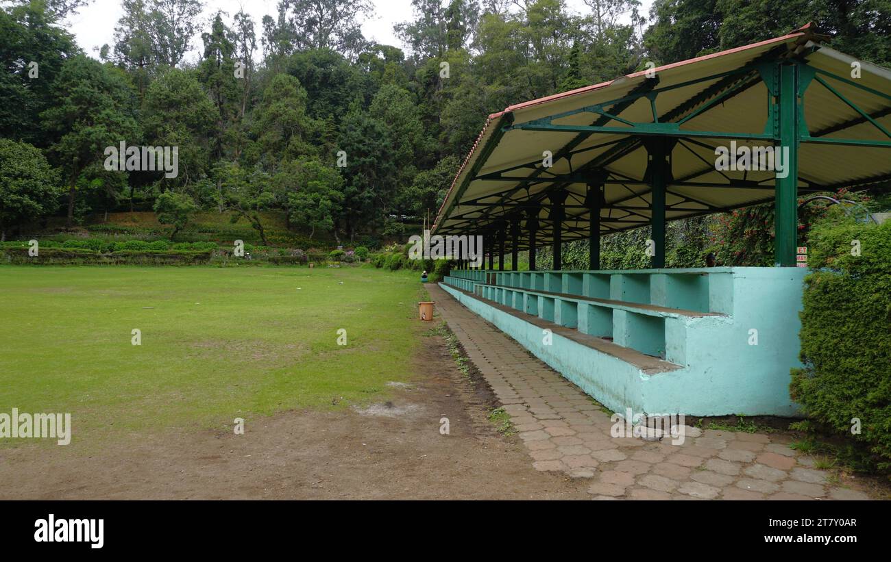 Beautiful scenic garden of Kodaikanal Bryant Park. One of the must ...