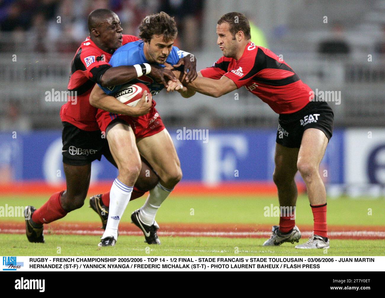 Stade toulousain stade français 2006 hi-res stock photography and ...
