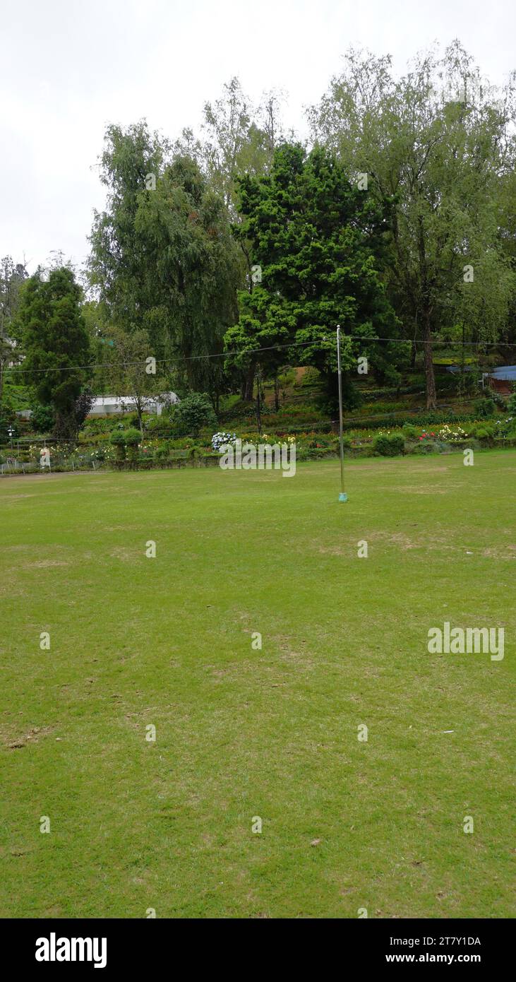 Beautiful scenic garden of Kodaikanal Bryant Park. One of the must ...