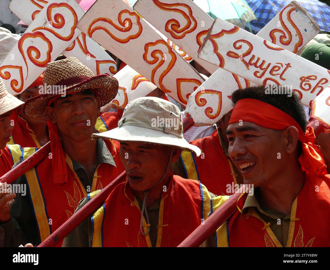 Dragon boat race in Quan Lan island. A dragon boat (also dragonboat) is ...