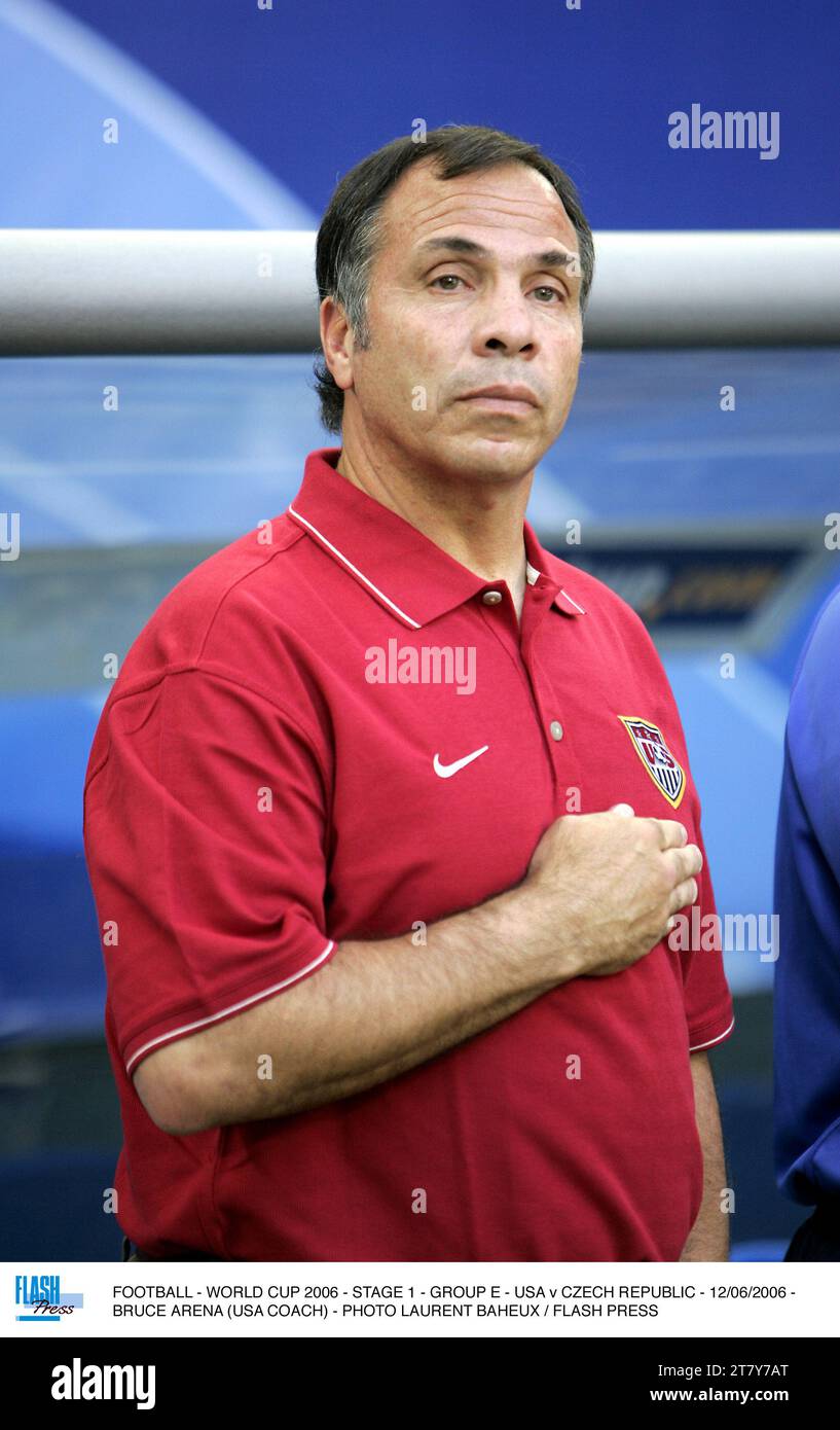 Bruce arena soccer coach portrait hi-res stock photography and images ...