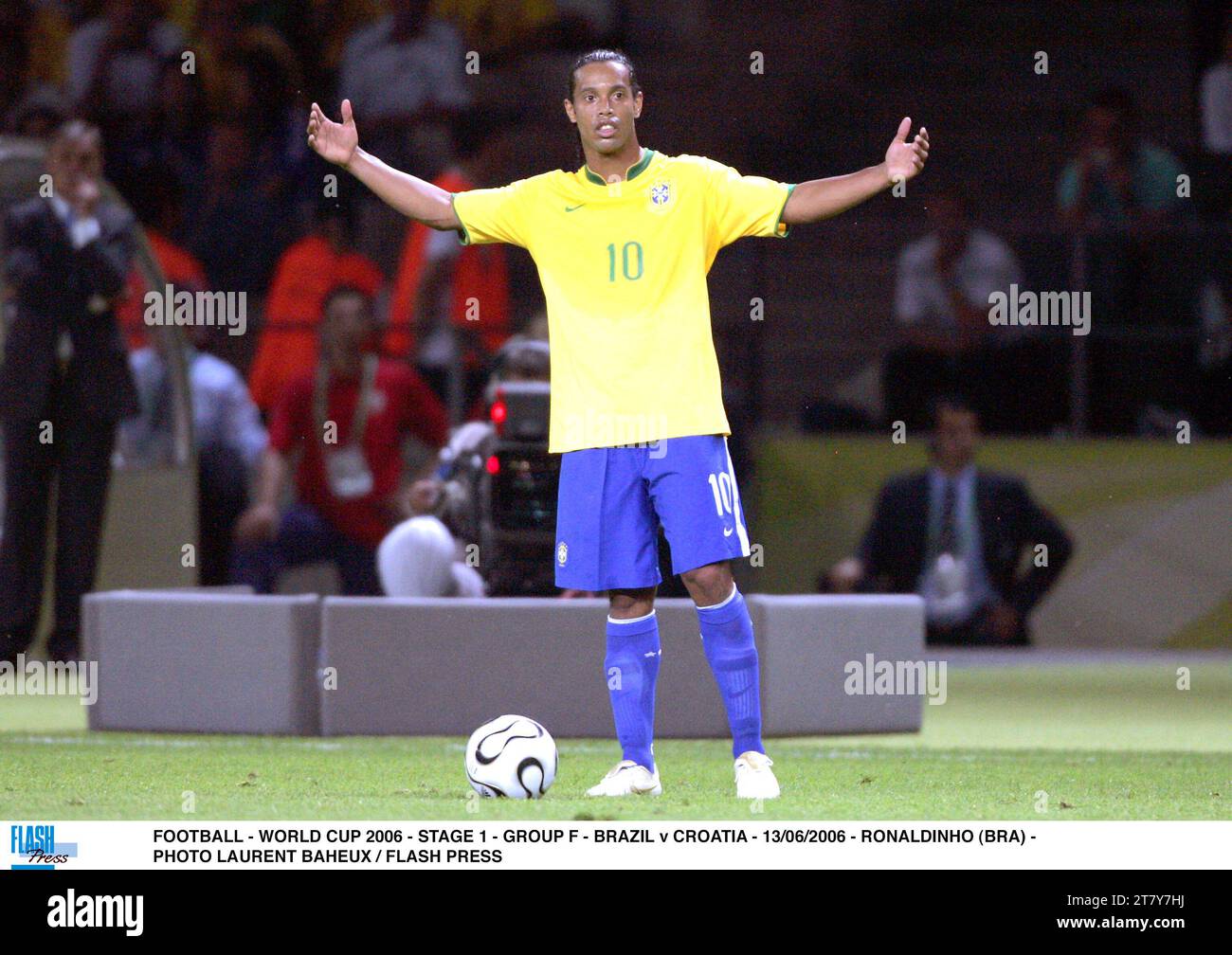 FOOTBALL - WORLD CUP 2006 - STAGE 1 - GROUP F - BRAZIL v CROATIA - 13 ...