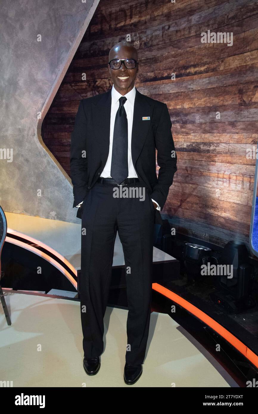 Bruce DARNELL, Model, Portraet, Porträt, Portrait, Angeschnittenes ...