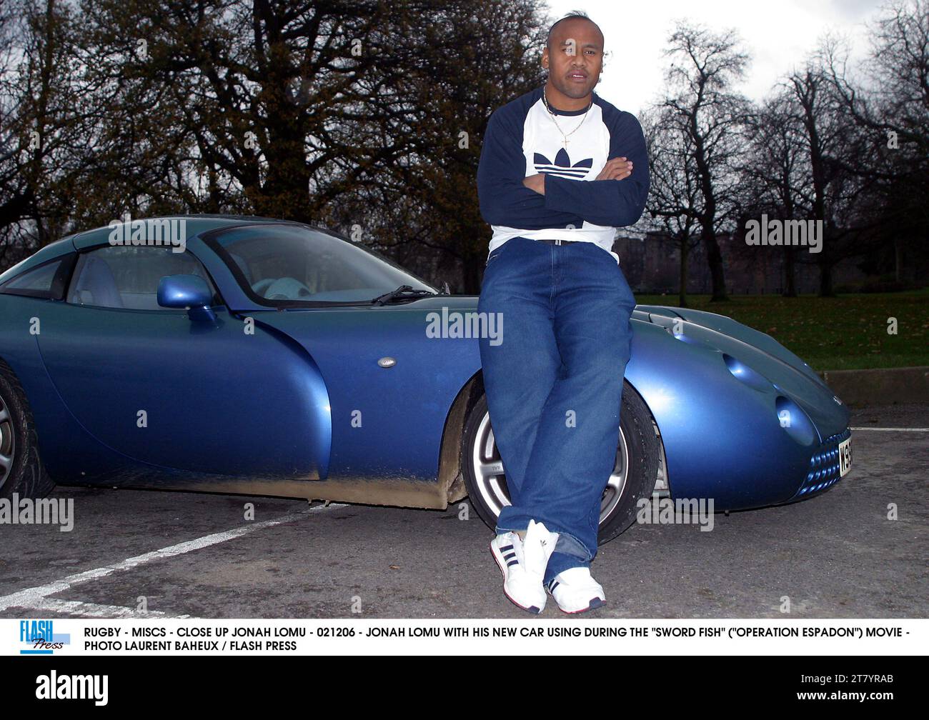 RUGBY - MISCS - CLOSE UP JONAH LOMU - 021206 - JONAH LOMU WITH HIS NEW ...