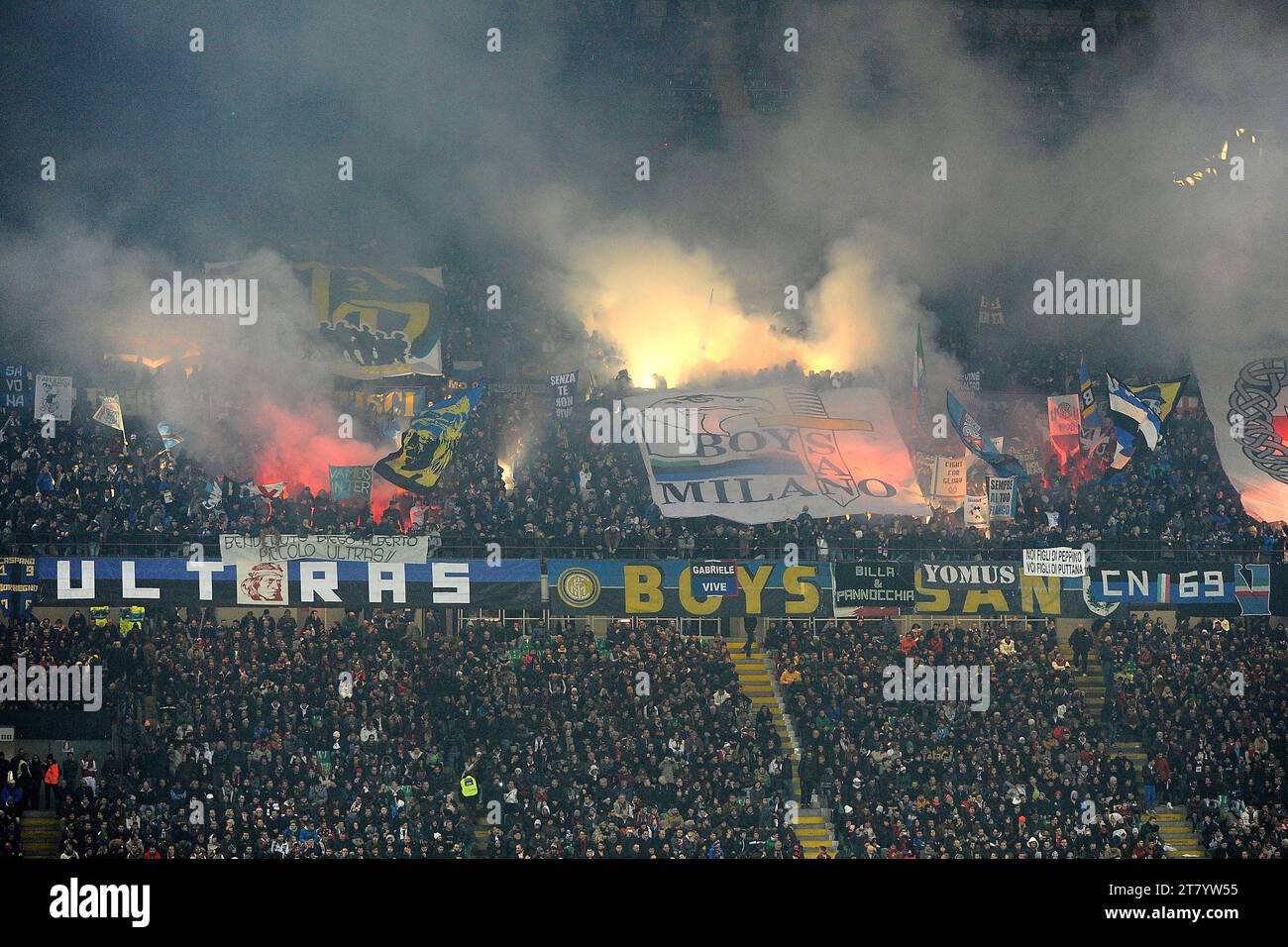 Inter milan fans with flares hi-res stock photography and images - Alamy