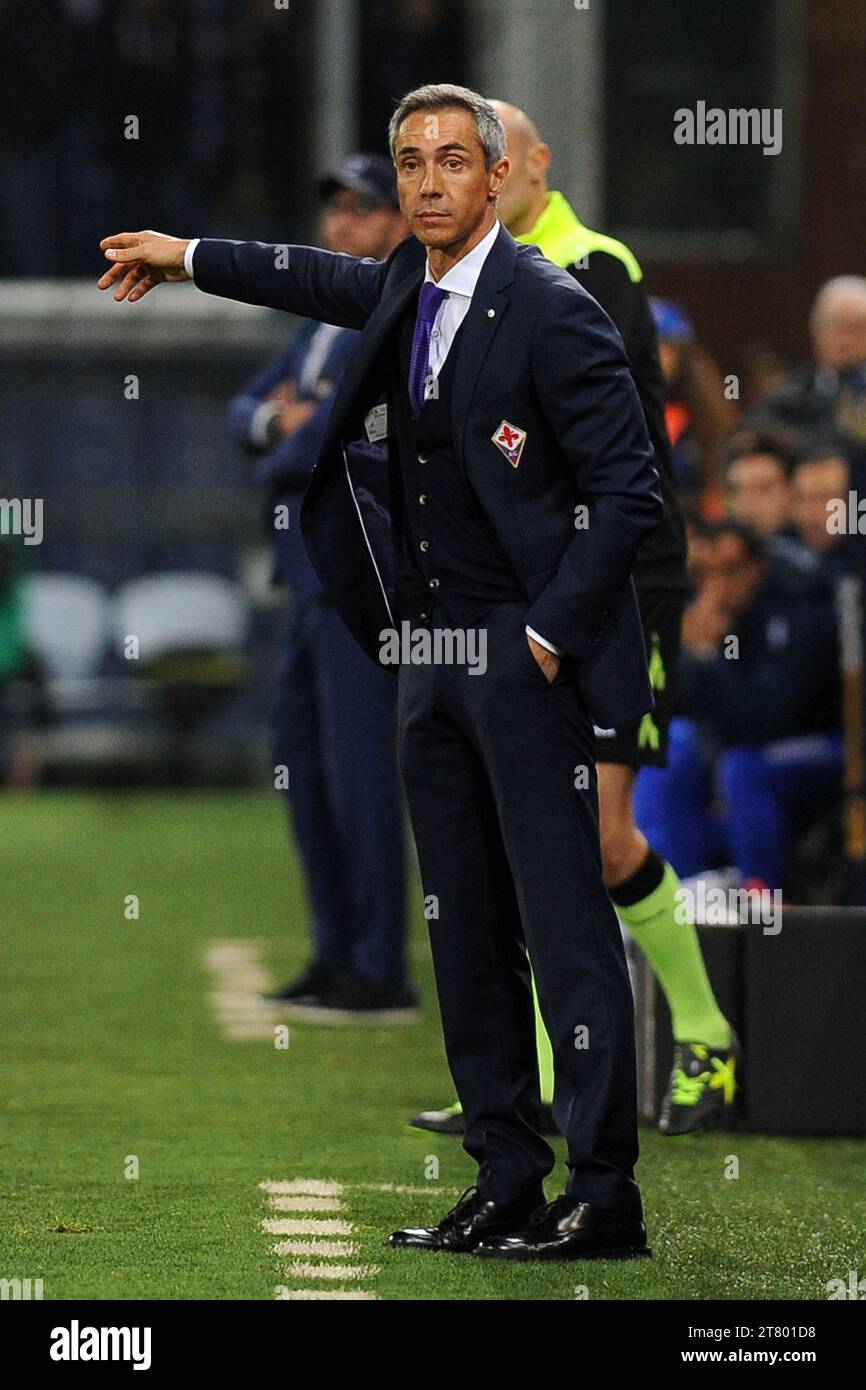 Paulo Sousa head coach of ACF Fiorentina gestures during the italian ...
