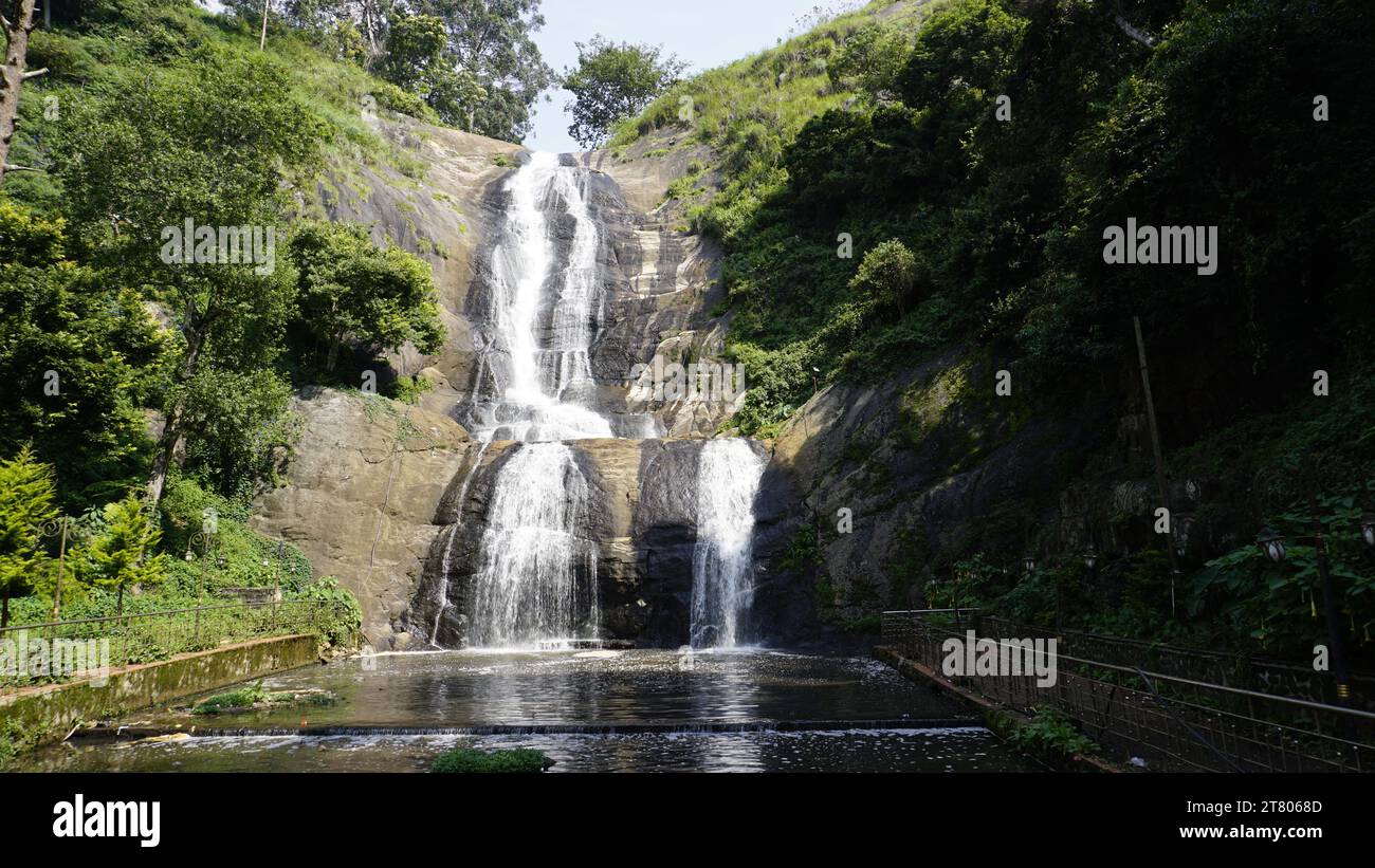 Silver falls cascade hi-res stock photography and images - Alamy