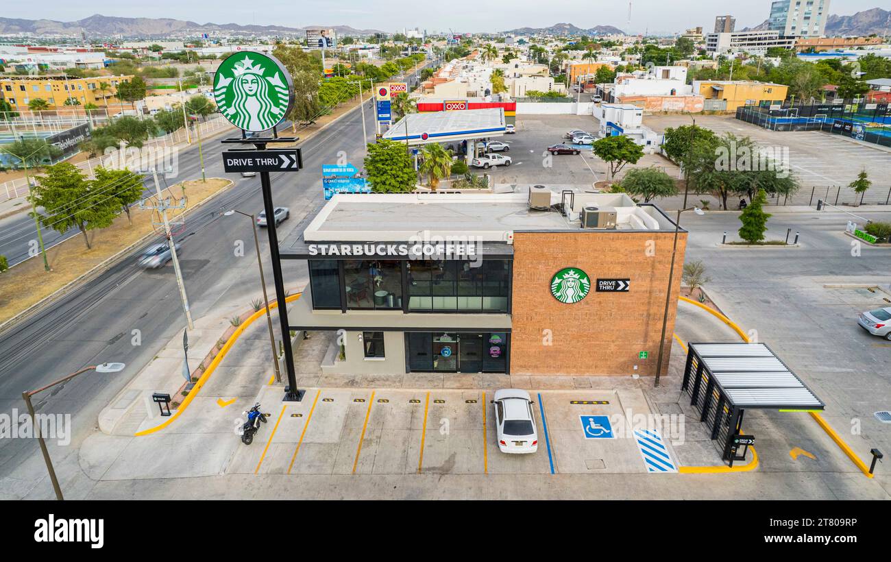 Starbucks Distrito Hexus DT in Kyo Hexus departmental building Distrito ...