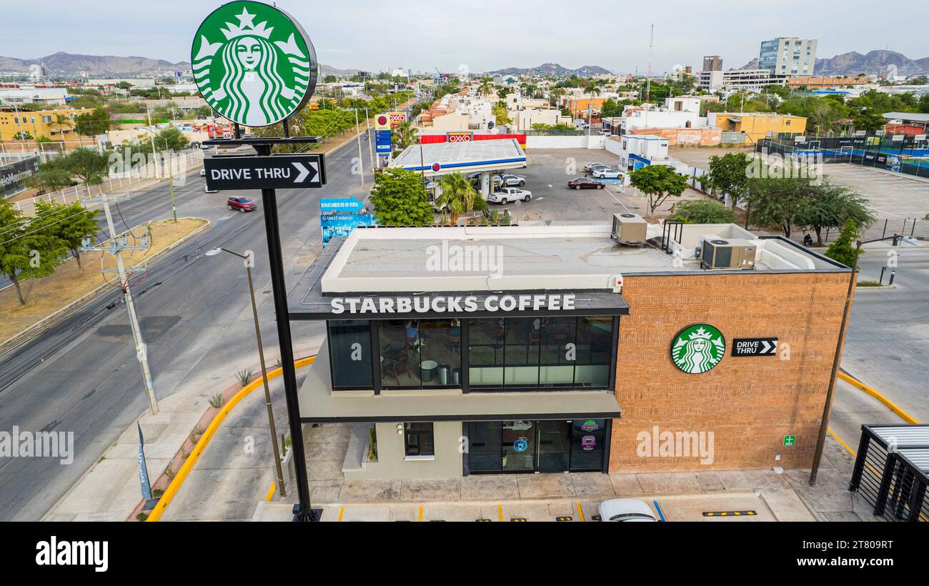 Starbucks Distrito Hexus DT in Kyo Hexus departmental building Distrito ...